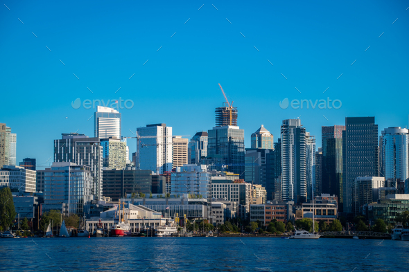 Scenic view of Downtown Seattle skyline from South Lake Union on clear ...