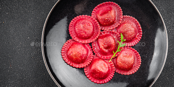 ravioli beetroot red pasta beet food plat appetizer meal food snack on ...