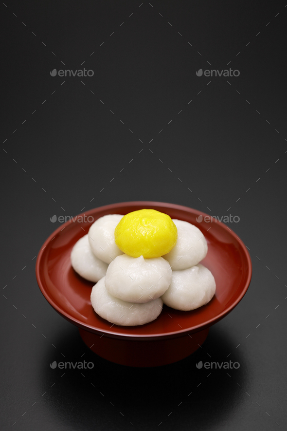Tsukimi Dango, traditional Japanese rice dumplings for moon viewing ...