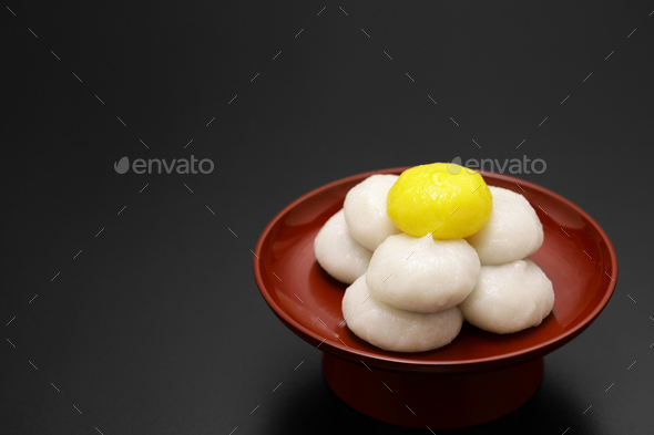 Tsukimi Dango, traditional Japanese rice dumplings for moon viewing ...