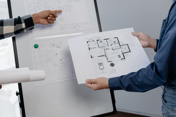 Architects and engineers jointly design and build houses, edit plans ...