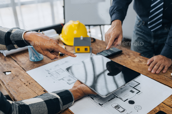 Architects and engineers jointly design and build houses, edit plans ...