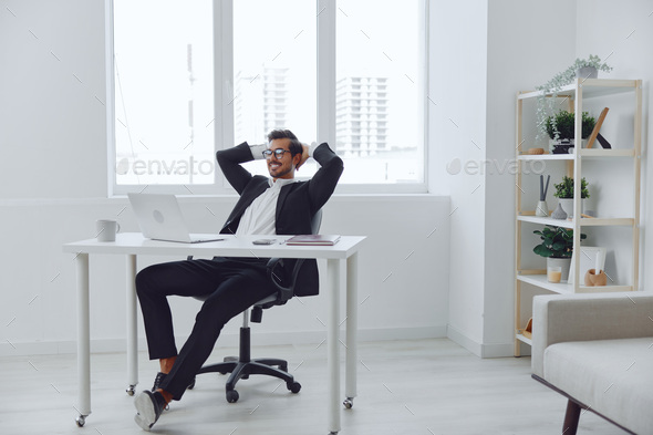 Rest man job handsome business expressing work pause laptop ...