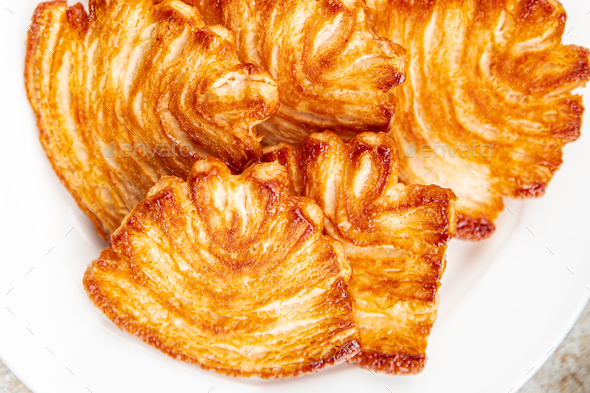 christmas cookie puff pastry biscuits sweet dessert puff sfoglie ...