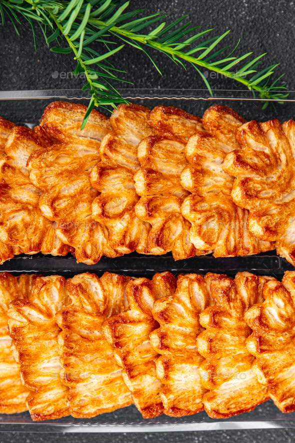 cookie puff pastry sweet biscuit christmas dessert puff sfoglie holiday ...