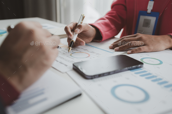 Joint planning meetings of employees and executives, setting up work ...