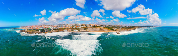Beautiful oceanscape panorama with skyline, ocean rocky coastline ...
