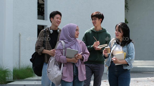 Student friendship concept with multiracial diverse classmate friend ...