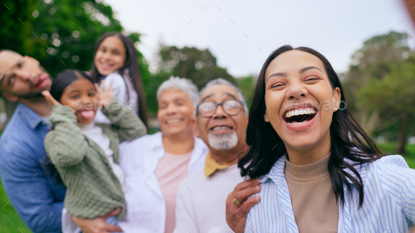 Park selfie of grandparents, happy kids and parents, smile and bonding ...