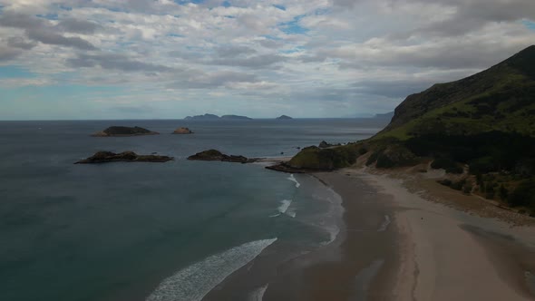 Beautiful Whangarei Heads Ocean Beach in New Zealand on a cloudy day ...