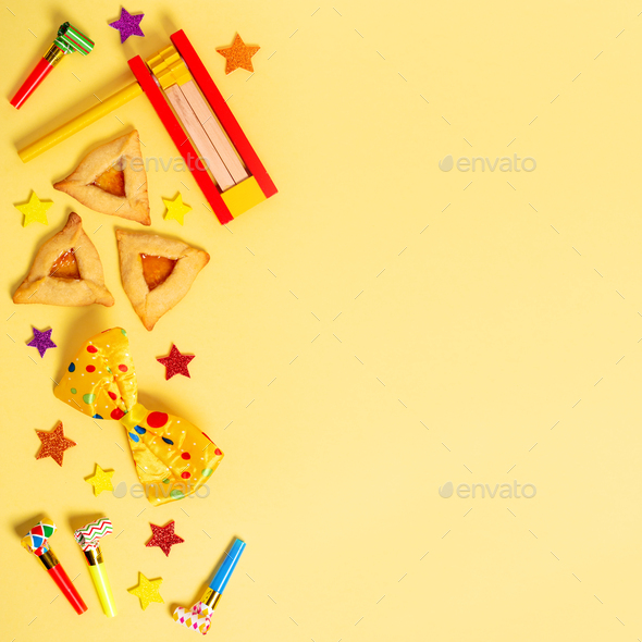 Purim border, carnival background with traditional hamantaschen cookies ...