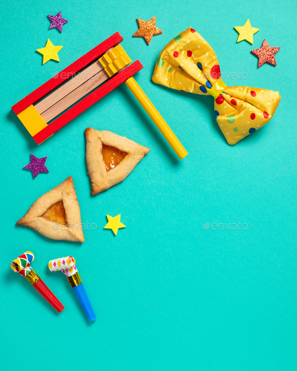 Purim border, carnival background with traditional hamantaschen cookies ...