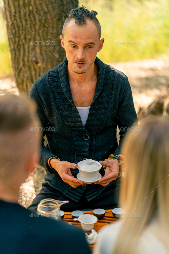 The tea master tells guests about the characteristics of tea and how to ...