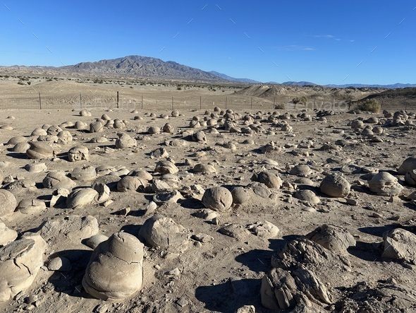 Geological Wonders! Sandstone Rock Concretions on the Desert Floor ...