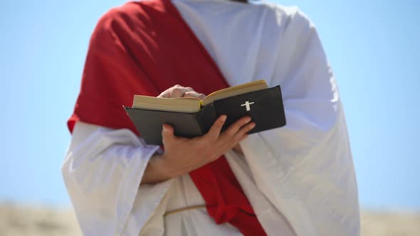 Prophet in Robe Reading Bible, Theology and Interpretation of ...