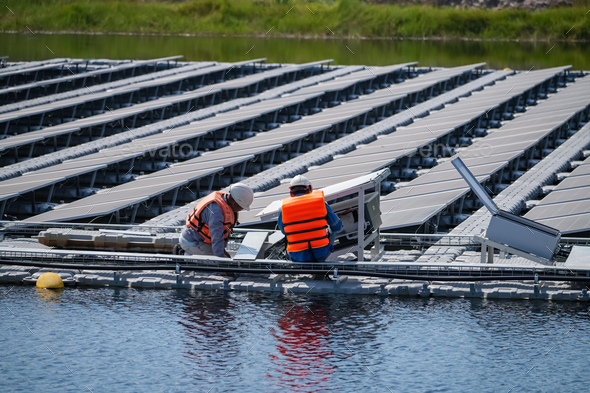 Floating solar photovoltaic panels at sustainable electrical power ...