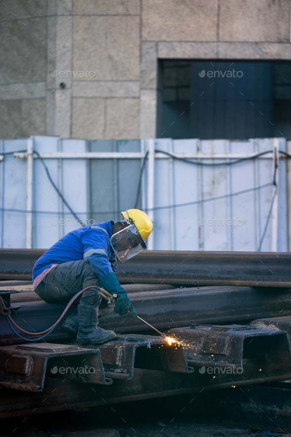 welding Man at work,work in progress, safety measures in welding Stock ...