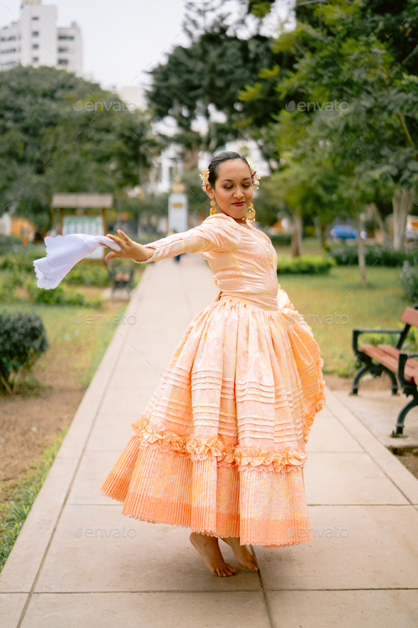 Peruvian woman dancing marinera in traditional dress Stock Photo by GSR ...