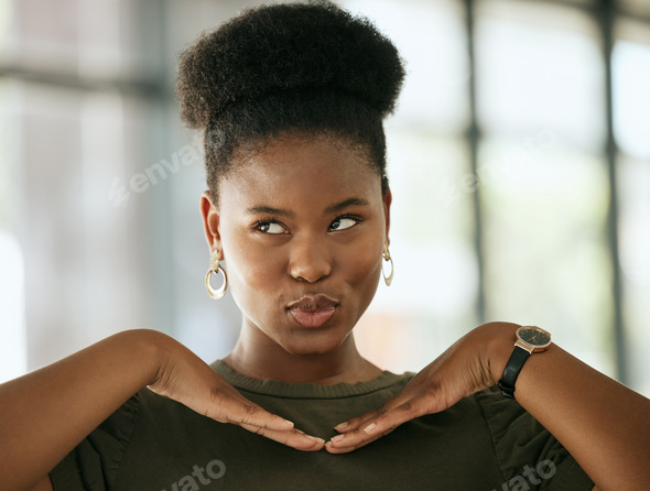 Happy african american business woman posing with her hands under her ...