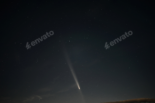 Comet A3 (Tsuchinshan-ATLAS) in the night sky October 2024 with an anti ...