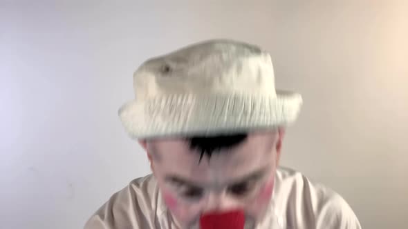 Emoji Clown - Dizzy Face. A mime clown with physical discomfort. A ...