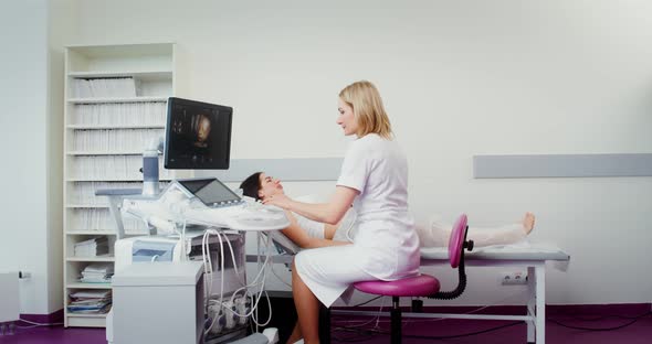 Ultrasound Diagnosis of Fetal Development in a Modern Clinic, Stock Footage