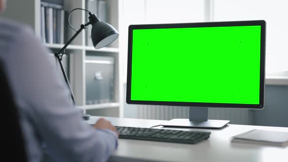 Using Computer with Green Screen, Stock Footage | VideoHive