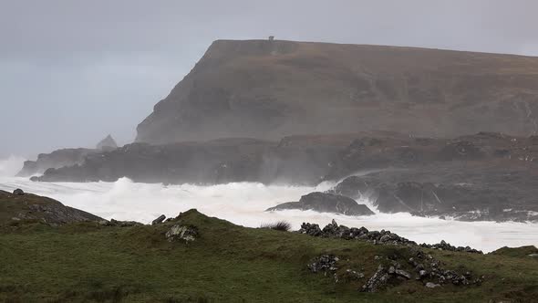 Huge Waves Crashing Into the Rocks of Glen Bay By Glencolumbkille in ...