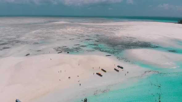 Sandbanks in the Middle of Ocean By Tropical Island Mnemba Zanzibar ...