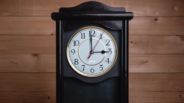 Timelapse of Full Turn of Time Hands at 3 AM or PM on Vintage Clock ...