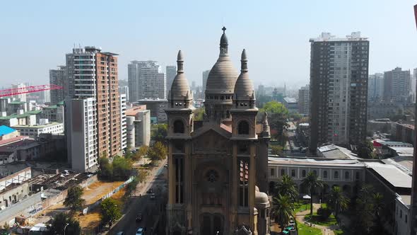 Cathedral, Basilica Sacramentinos, Catholic Church (Santiago, Chile ...