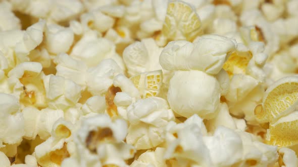Fresh popcorn background 4K 3840X2160 UHD video - Popcorns tasty junk ...