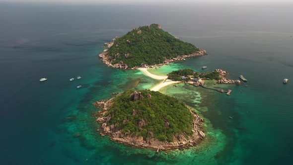 Aerial view beautiful top view of two connected islands. Koh Nang Yuan ...