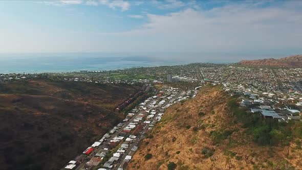 Aerial view of Palolo Valley homes overlooking the Pacific Ocean, Stock ...