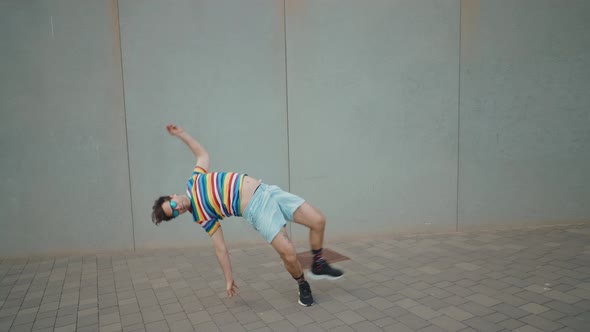 Flexible and cool businessman doing acrobatic tricks outdoor., Stock ...