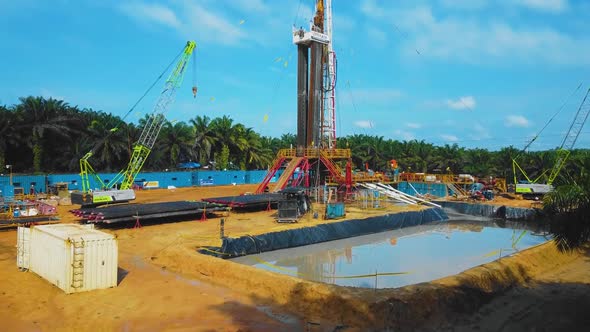 Cinematic Onshore Drilling and Workover Rig structure and Rig equipment ...